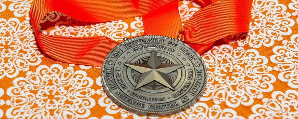 Faculty endowment holders receive medals in recognition of exemplary ...